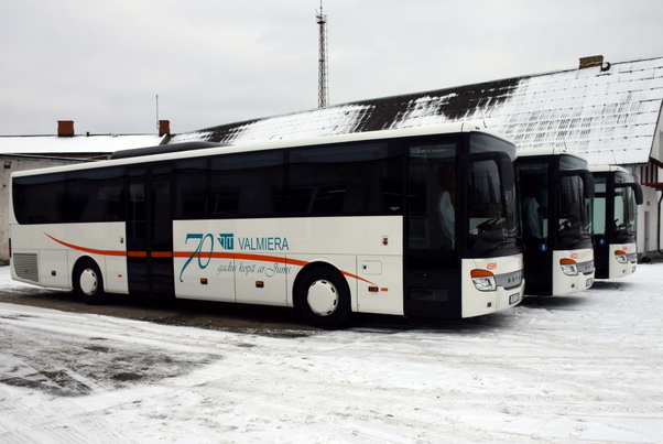 No piektdienas uz nenoteiktu laiku atcels divus maršruta Rīga-Valmiera ...