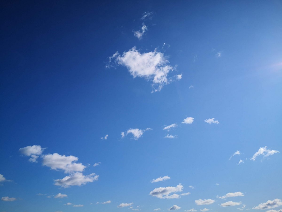 Trešdiena gaidāma saulaina - Valmieras Ziņas