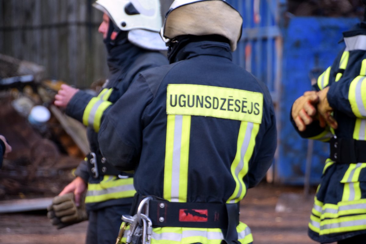 Aizvadītajā diennaktī VUGD kopumā saņēma 45 izsaukumus - Vidzemē četri ...