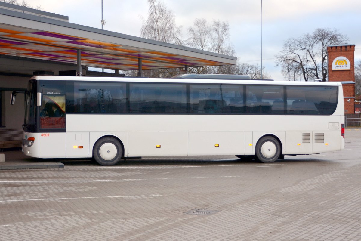Izmaiņas autobusu kustībā skolēnu brīvlaikā spēkā līdz 31.oktobrim ...