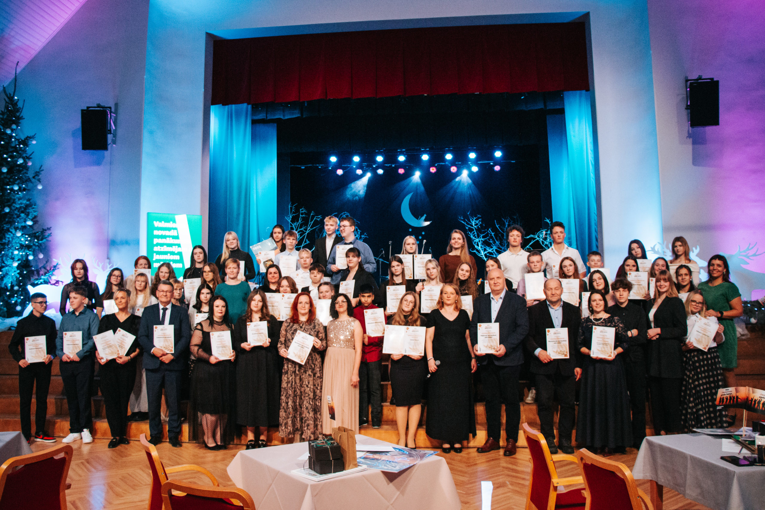 Pasniegtas Valmieras novada Jaunatnes gada balvas 2024 - Valmieras Ziņas